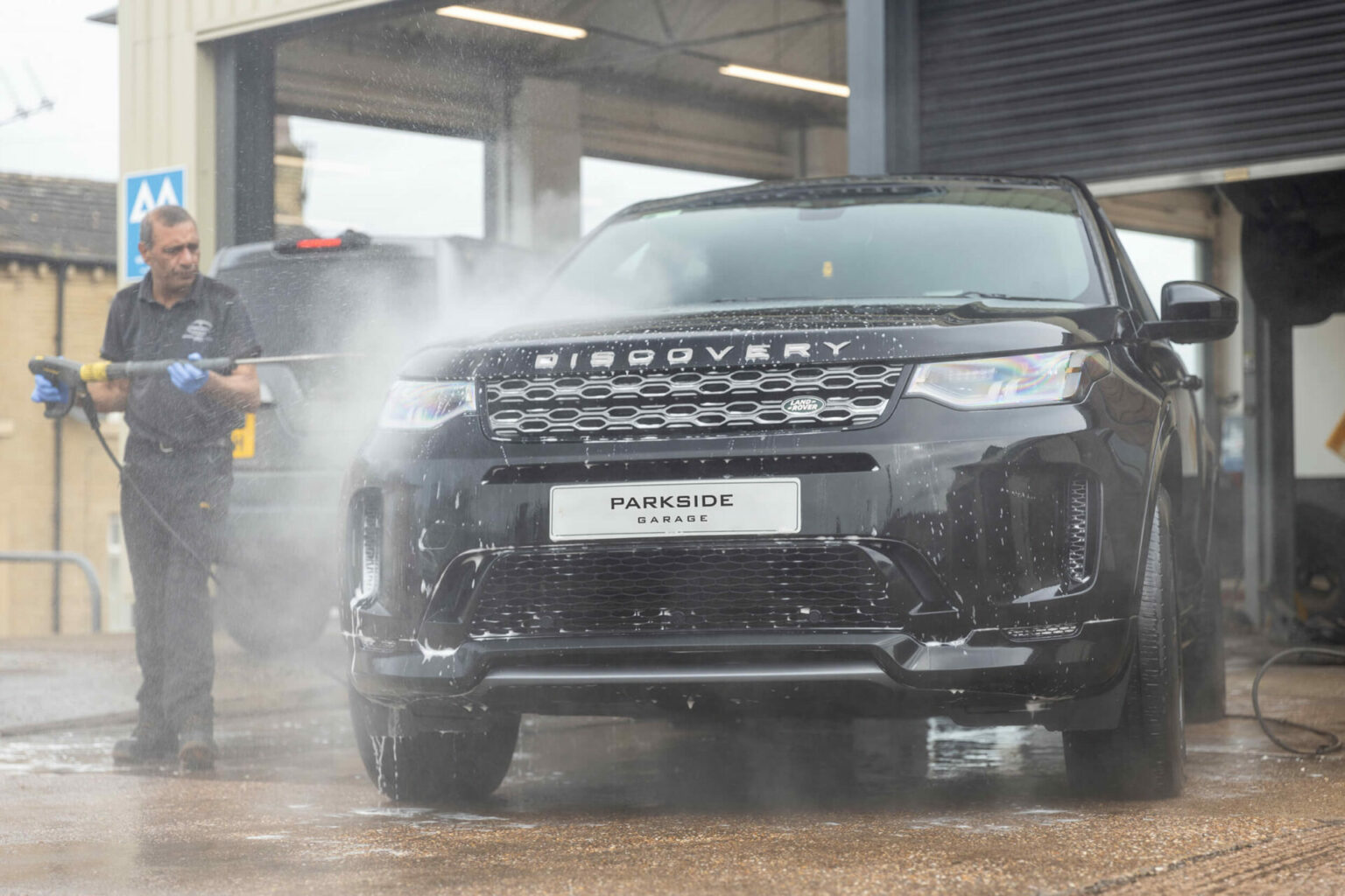 Homepage | Parkside Garages | Land Rover & Jaguar Specialist